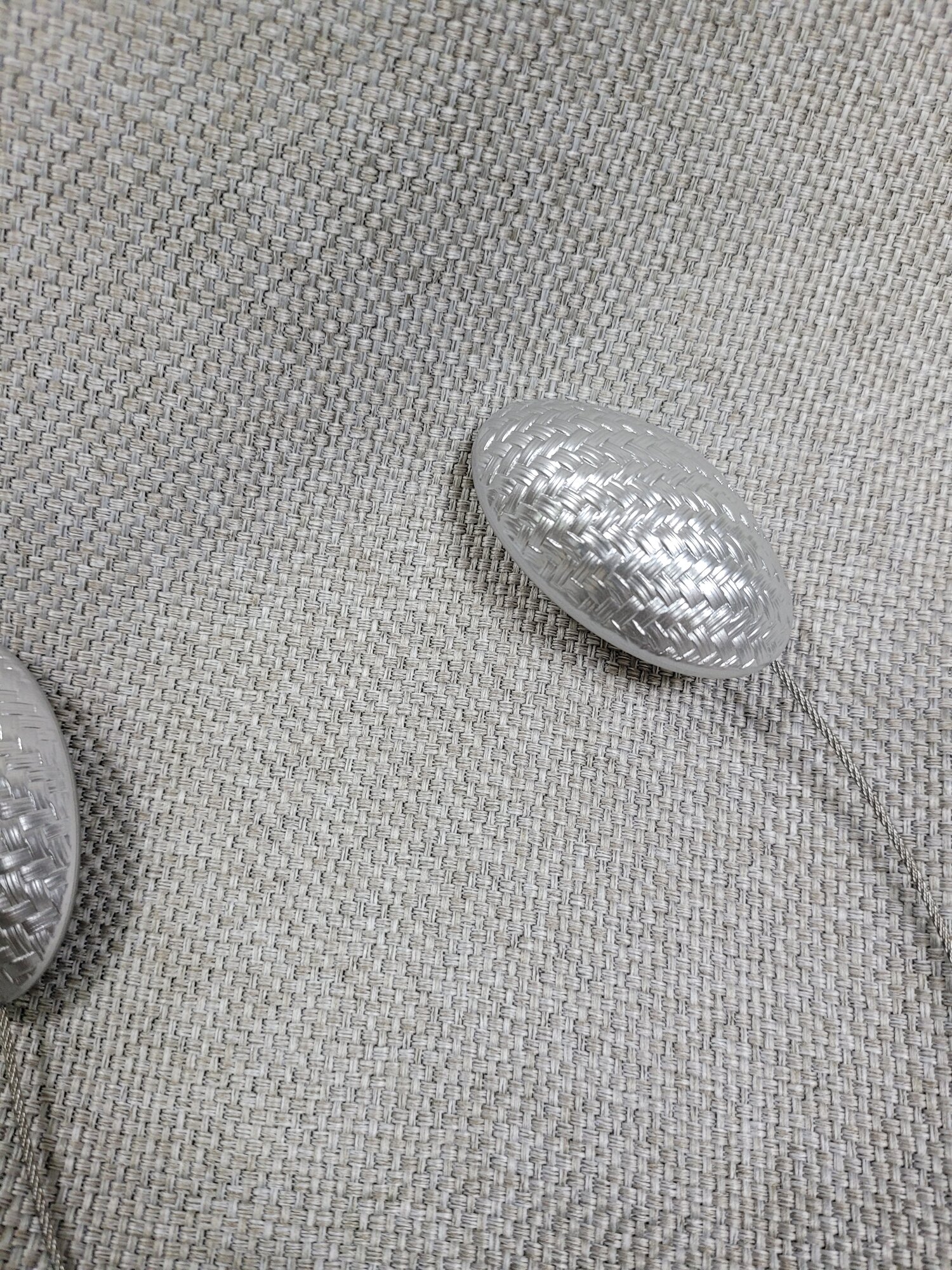 Магнит держатель для штор цвет серебристый овал рогожка