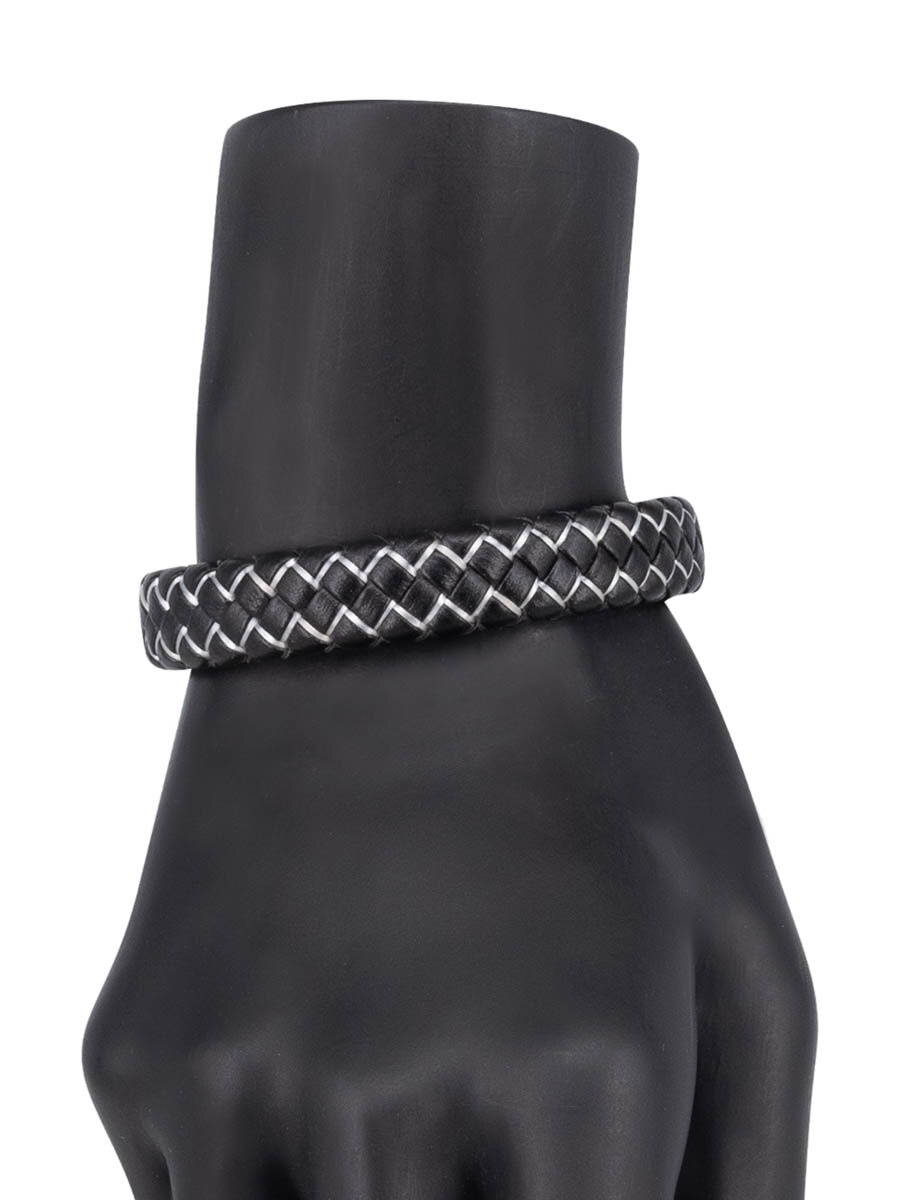 Плетеный браслет