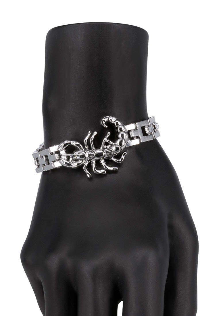 Жесткий браслет