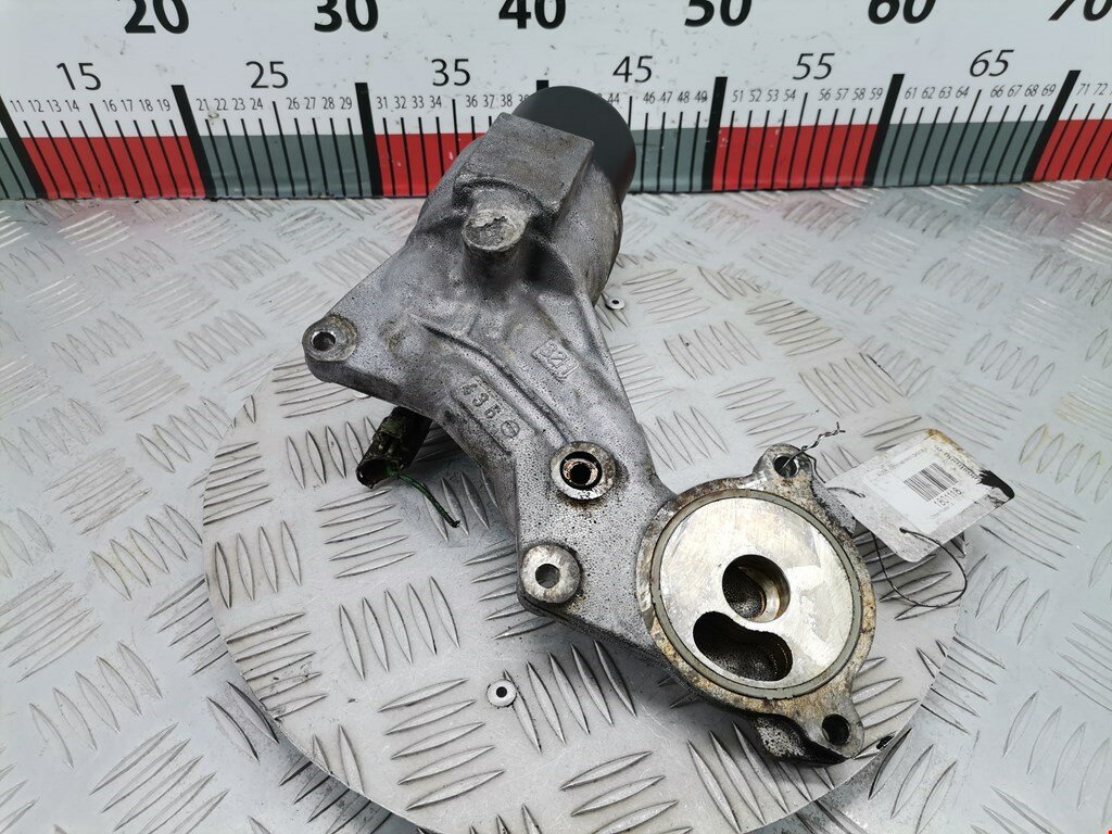 Корпус масляного фильтра Citroen Xsara Picasso 1103P3 арт. 1801118