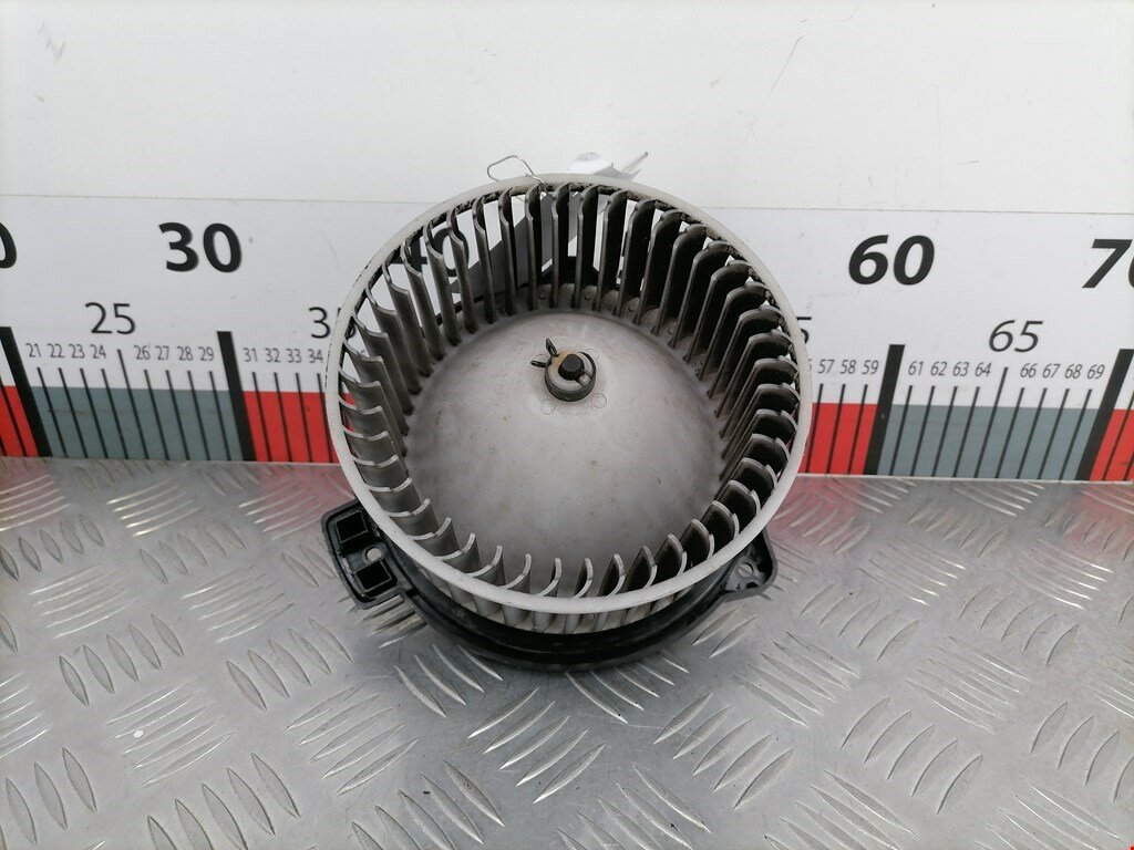 Моторчик печки (вентилятор отопителя) Mitsubishi Pajero 2 MB657230 арт. 2121297
