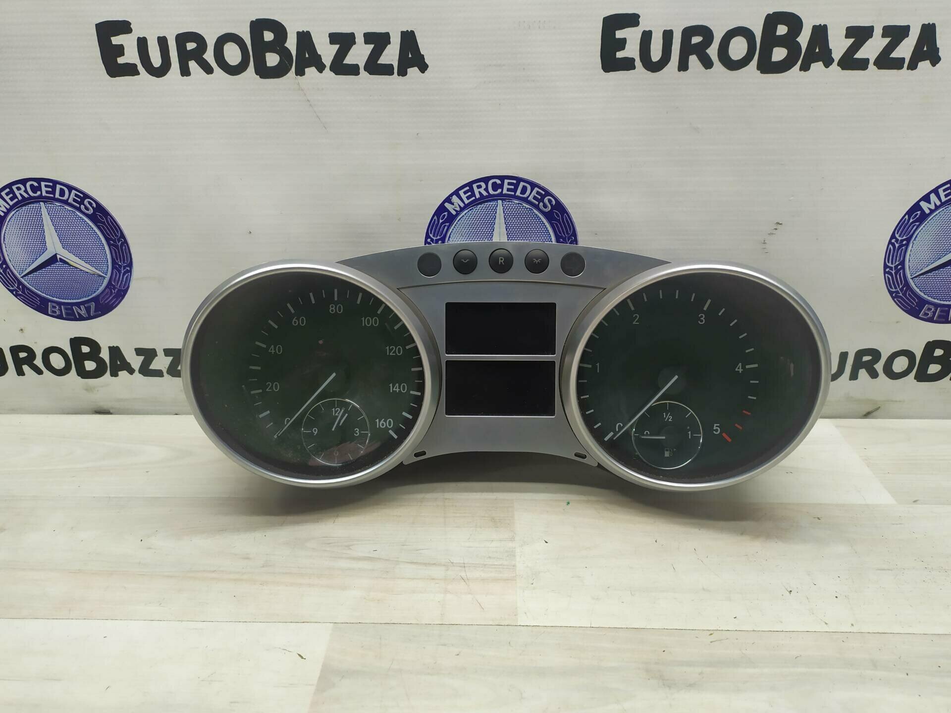 Приборная панель Mercedes W164 A2515409047