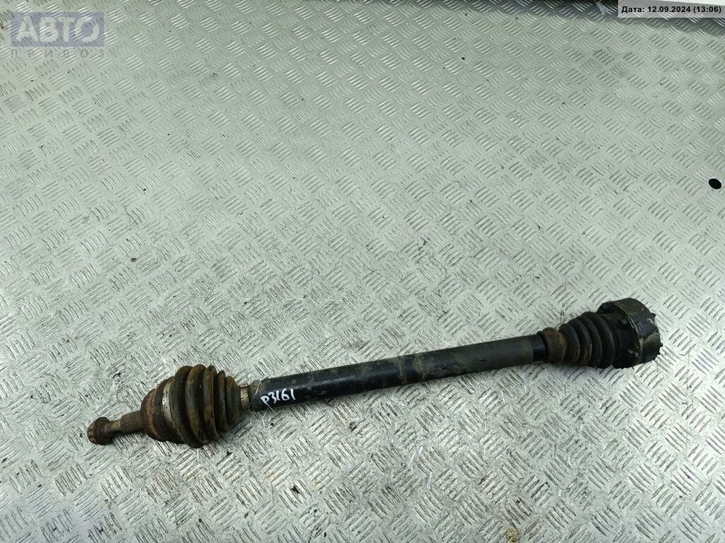 Полуось передняя правая Volkswagen Passat B4