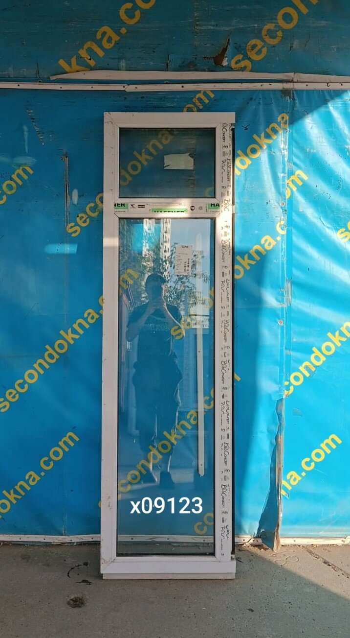 Пластиковое окно Б/У 1800(в)х530(ш)