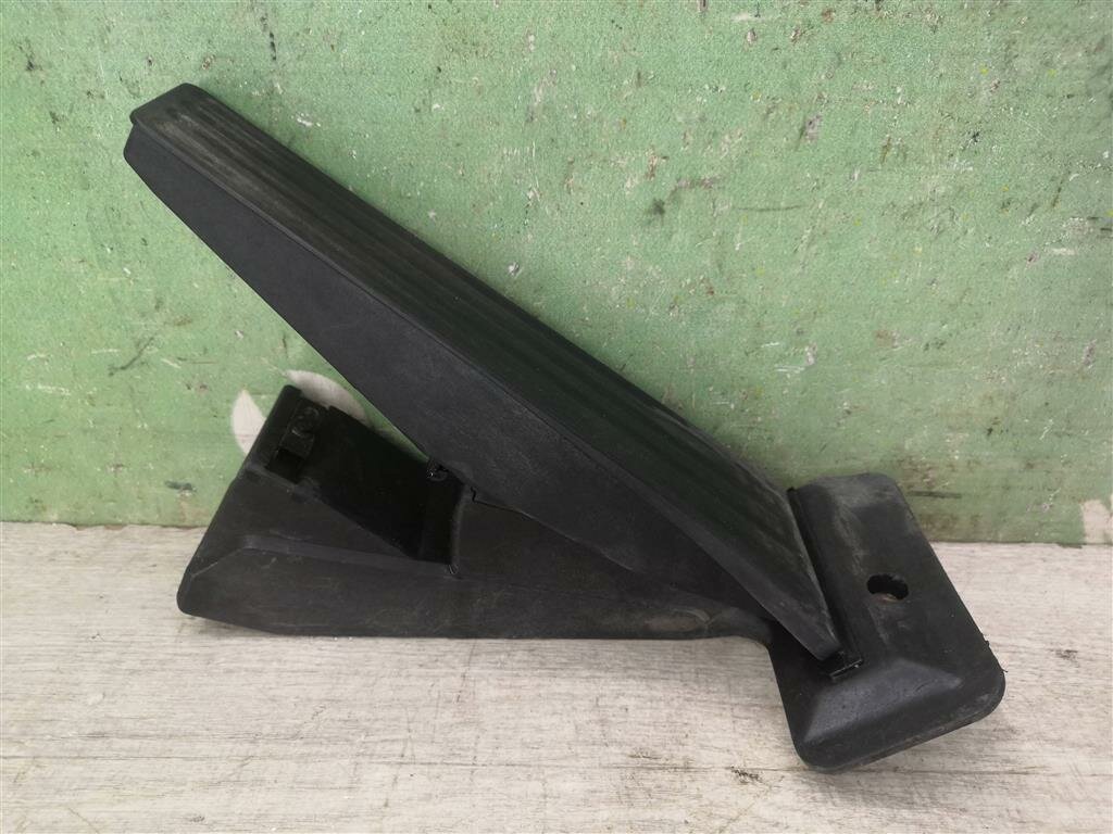 Педаль газа BMW X3 F25 2010-2017