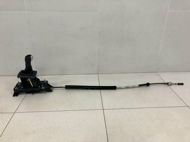 Кулиса КПП Skoda Rapid 2012-2020 кат.номер: 6RA713025AD