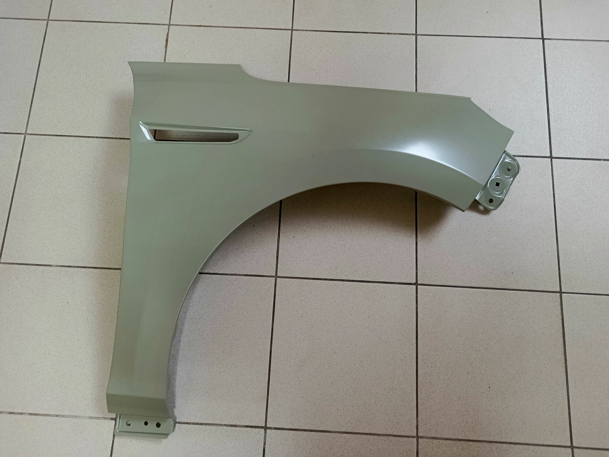 Крыло правое JAC J7 [1.5 16V 6MT лифтбэк Turbo] 8403202U7300E