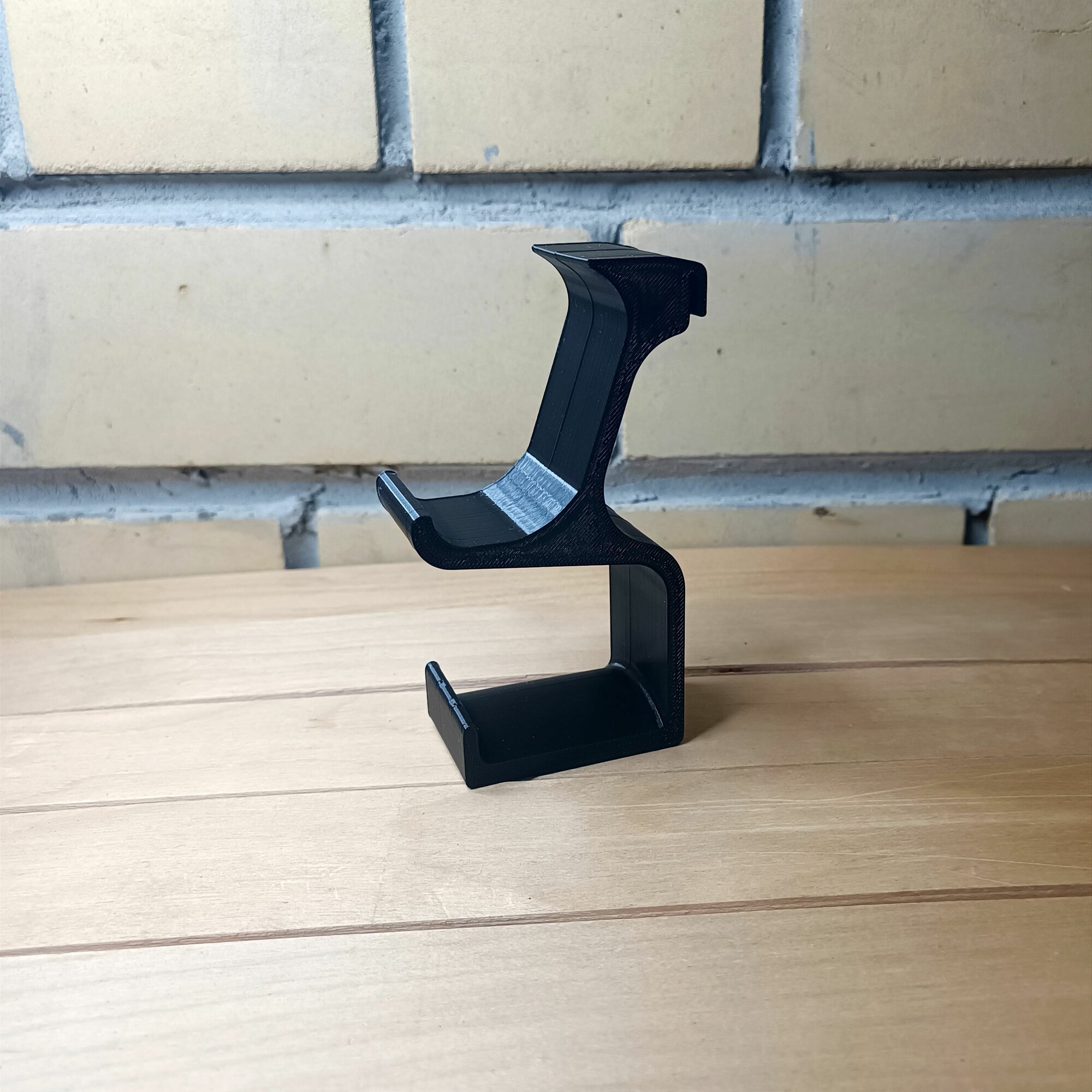 Кронштейн для игровых джойстиков и наушников на корпус PS5 / Playstation 5 / черный