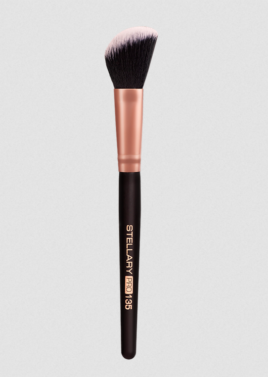 Кисть Stellary для румян и контуринга Blush & contouring brush, № 135