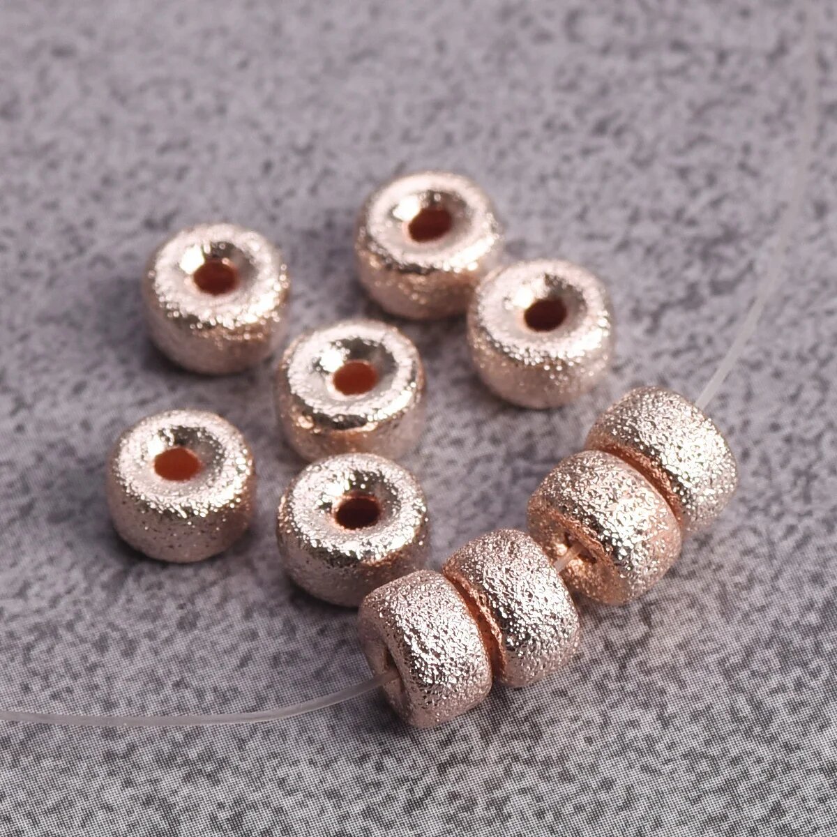 Латунные плоские цилиндрические бусины золотого/серебряного цвета 8mm (30pcs), Matte R Gold Color