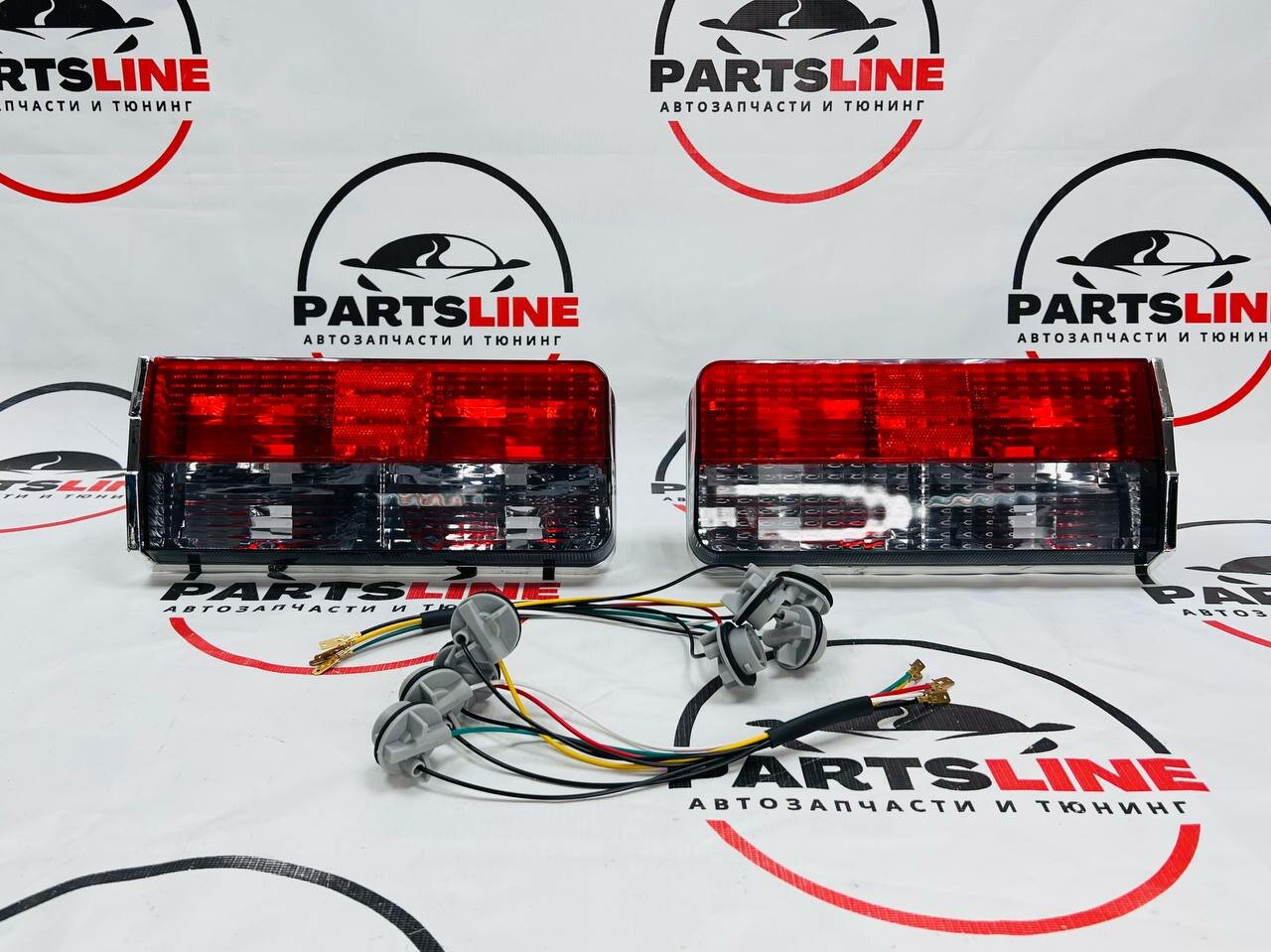 Фонари в сборе хрустальные ВАЗ 2106, 2121 красно-тонированные под патроны