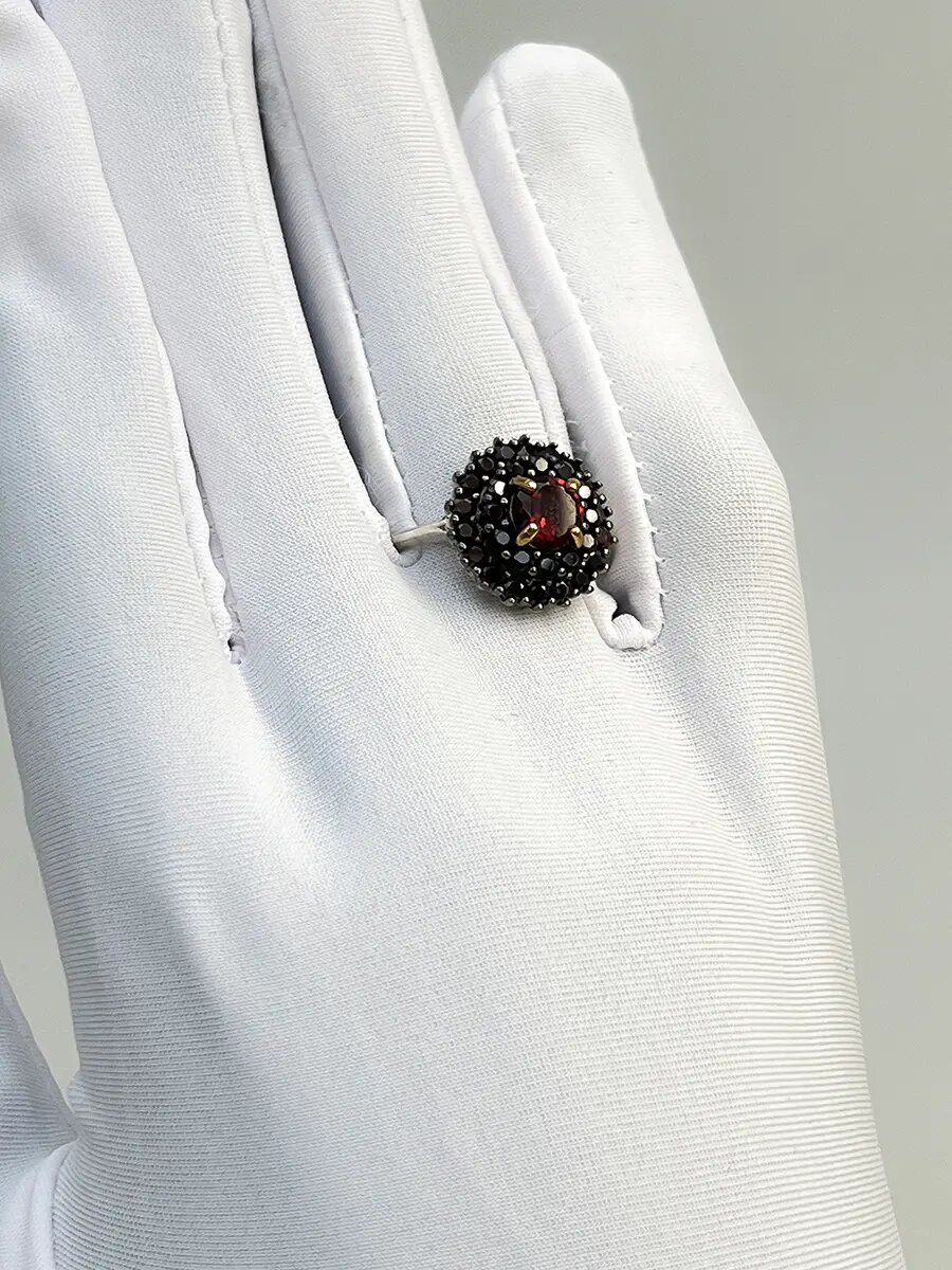 Кольцо, серебро, 925 проба, золочение, чернение, гранат