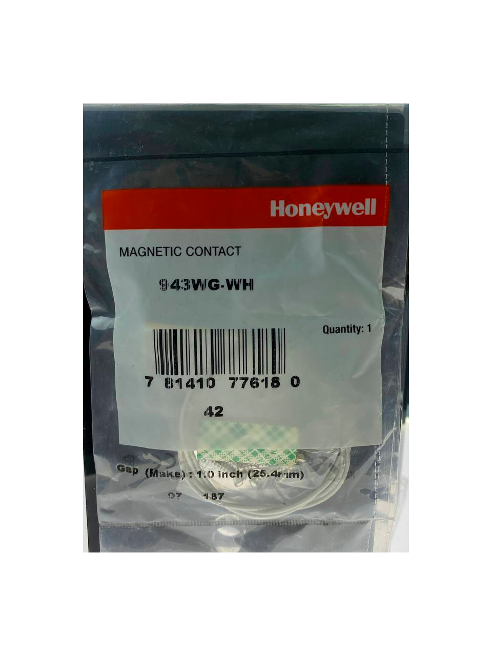 Извещатель магнитоконтактный, накладной, на клеящейся основе