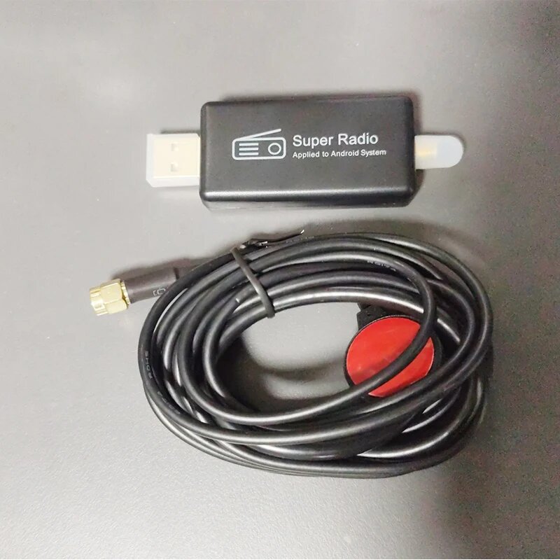 Мини-радиоприемник для автомобиля AM/FM с USB-адаптером и антенной