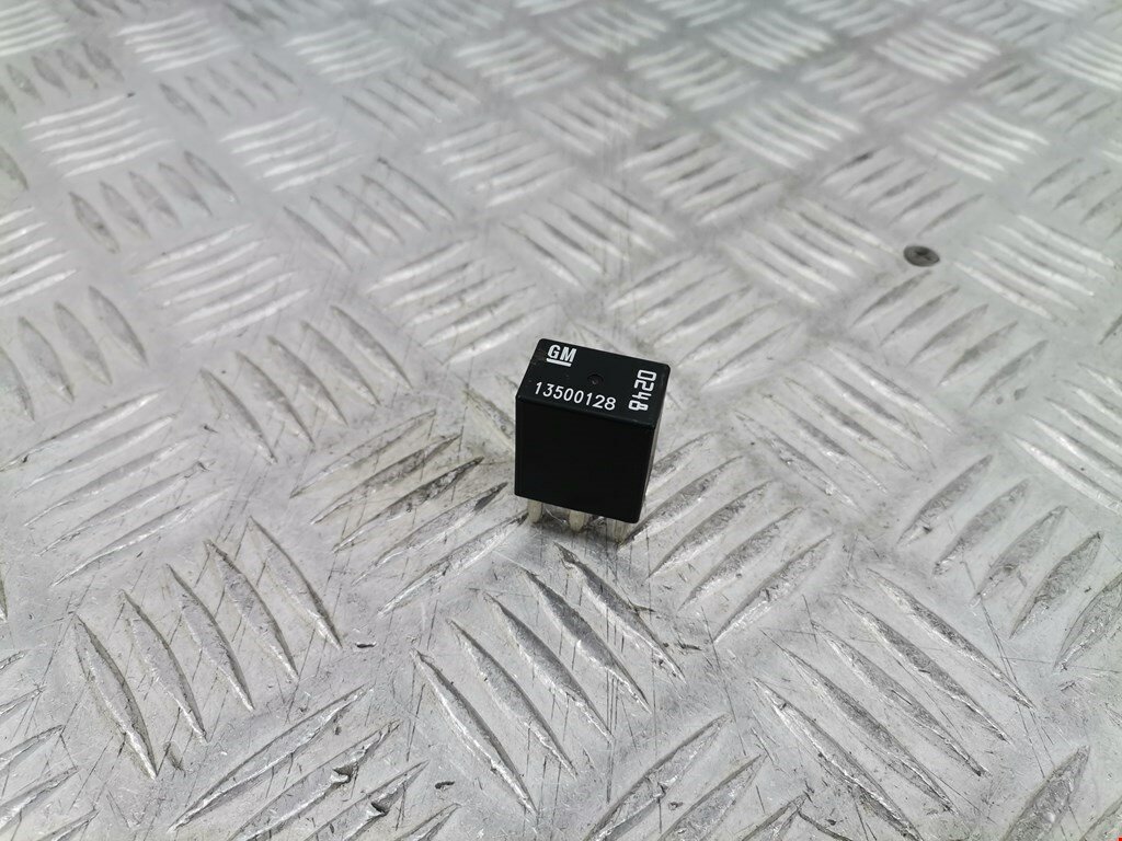 Реле Chevrolet Equinox 2 13500128 арт. 2090063