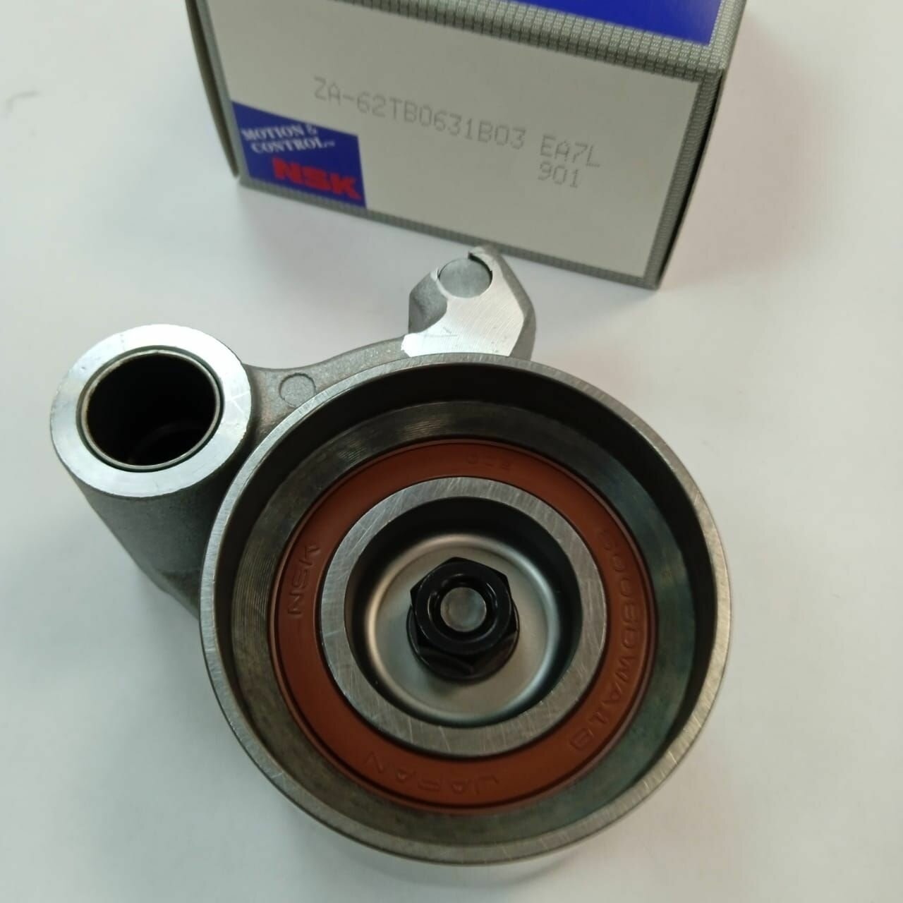 Ролик механизма газораспределения NSK Lexus ES300 MCV10, MCV20; RX300 MCU10, MCU15; Toyota Avalon; Windom MCV20, MCV21; Pronard MCX20; Для двигателей: 1MZFE, 2MZFE, 3VZFE, 4VZFE