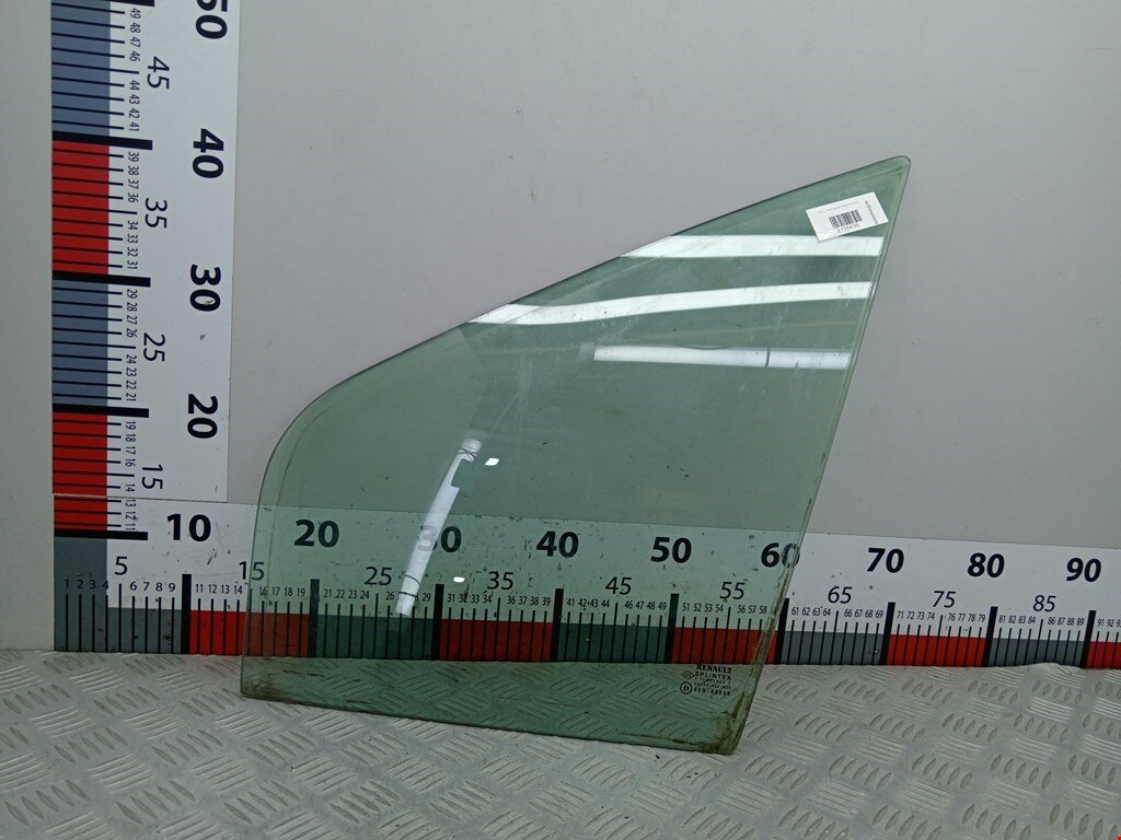 Стекло двери передней левой Renault Scenic 1 7700828325 арт. 2116436