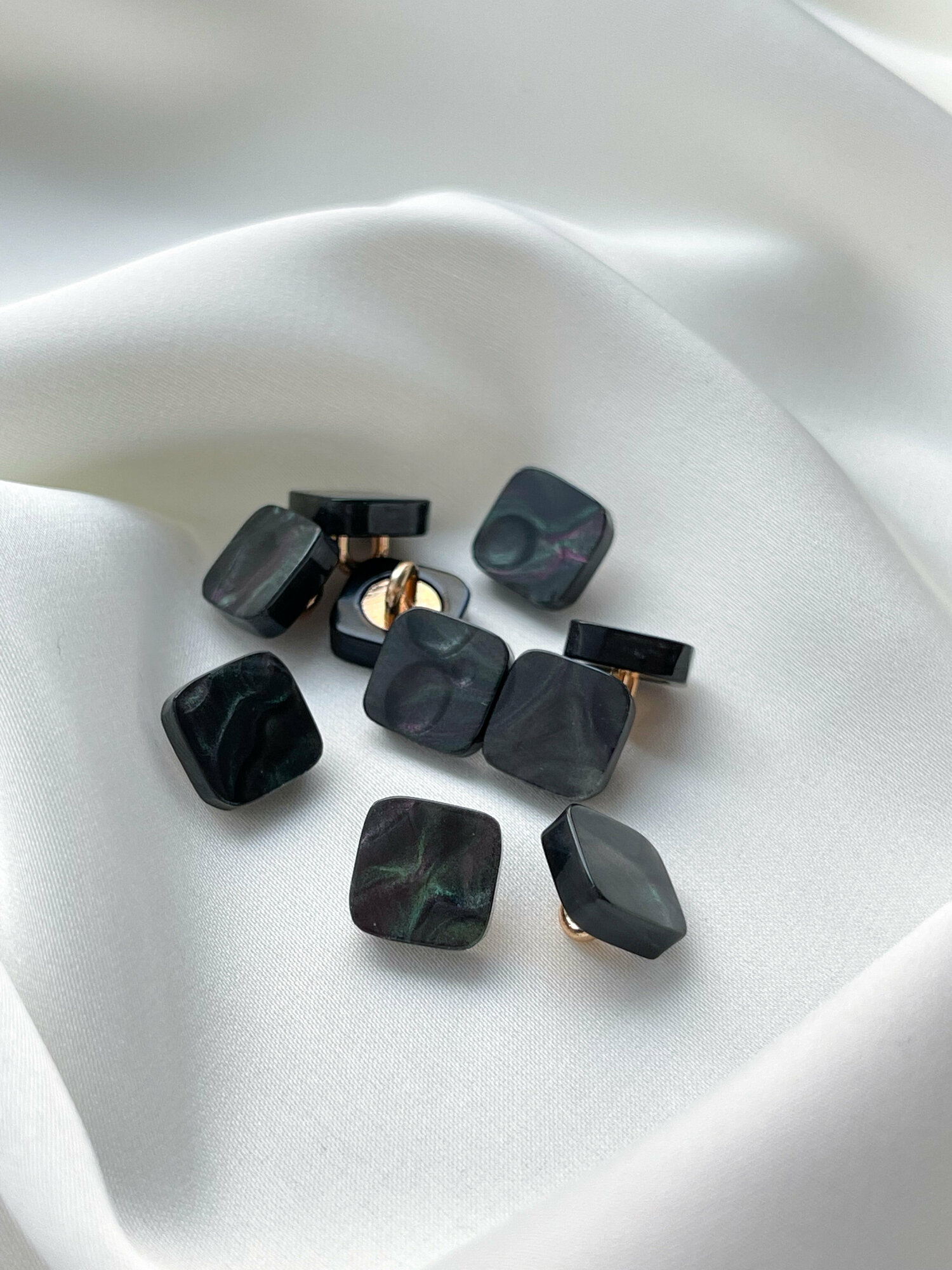 Пуговицы черные квадратные 9 мм, 10 штук