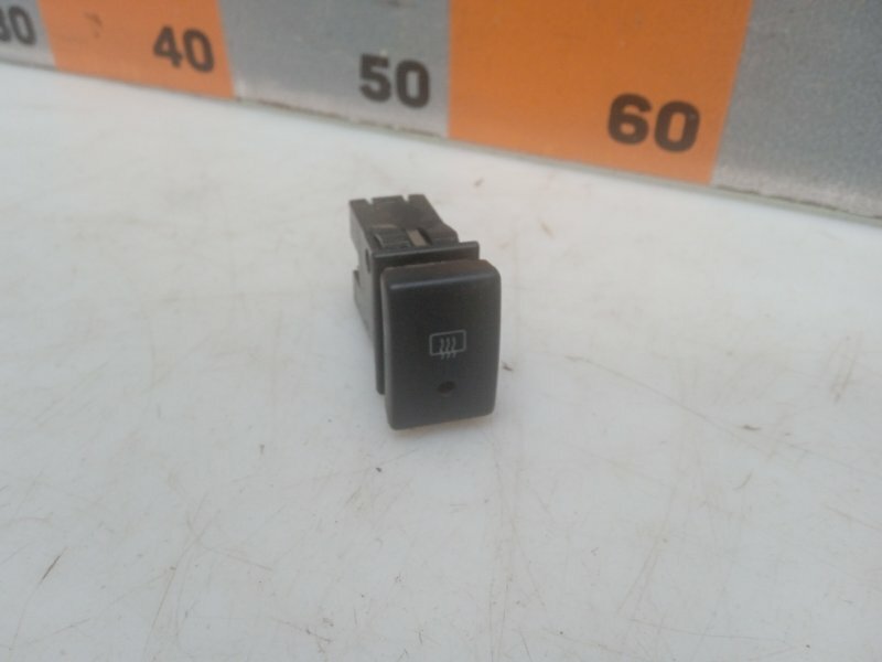 Б/У Сузики Вагон Р Плюс Кнопка обогрева стекла Suzuki Wagon R Plus 2000 Задн. 285262 SUZUKI арт. 3786075F10