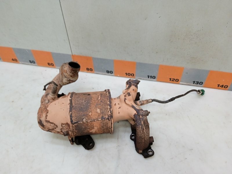 Б/У без катализатора, 1.6, Форд Фиеста, Форд Фьюжн Коллектор выпускной Ford Fusion 2003 CBK 279574 FORD арт. 1870644