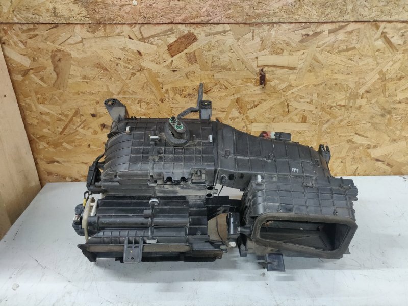 Б/У Корпус печки, Хендай Элантра XD , печка Корпус отопителя Hyundai Elantra 2000-2010 XD 75907 Hyundai-KIA арт. 972052D151