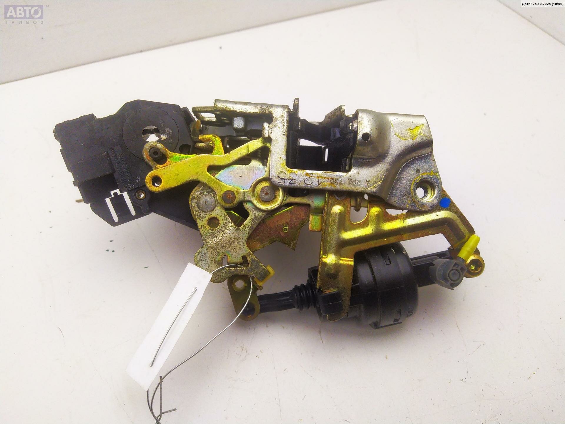 Замок двери передней правой Mercedes C-Class W202 (1993-2000)