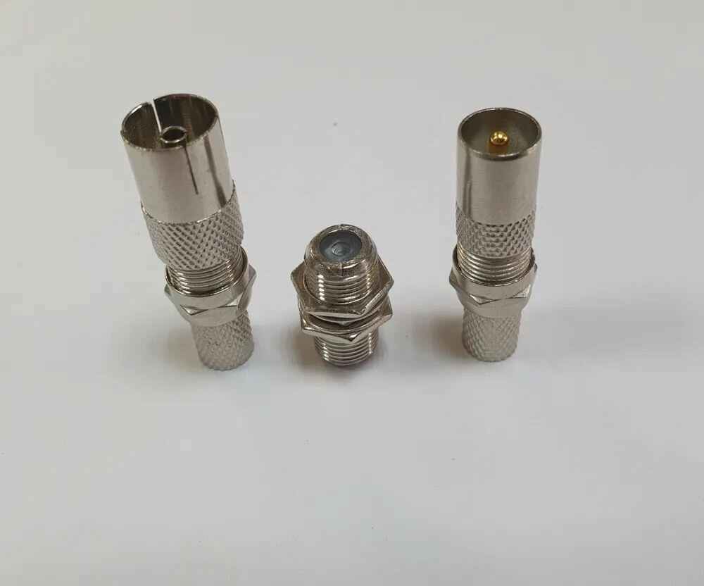 Комплект штекеров и соединителя для ТВ кабеля, 3 единицы