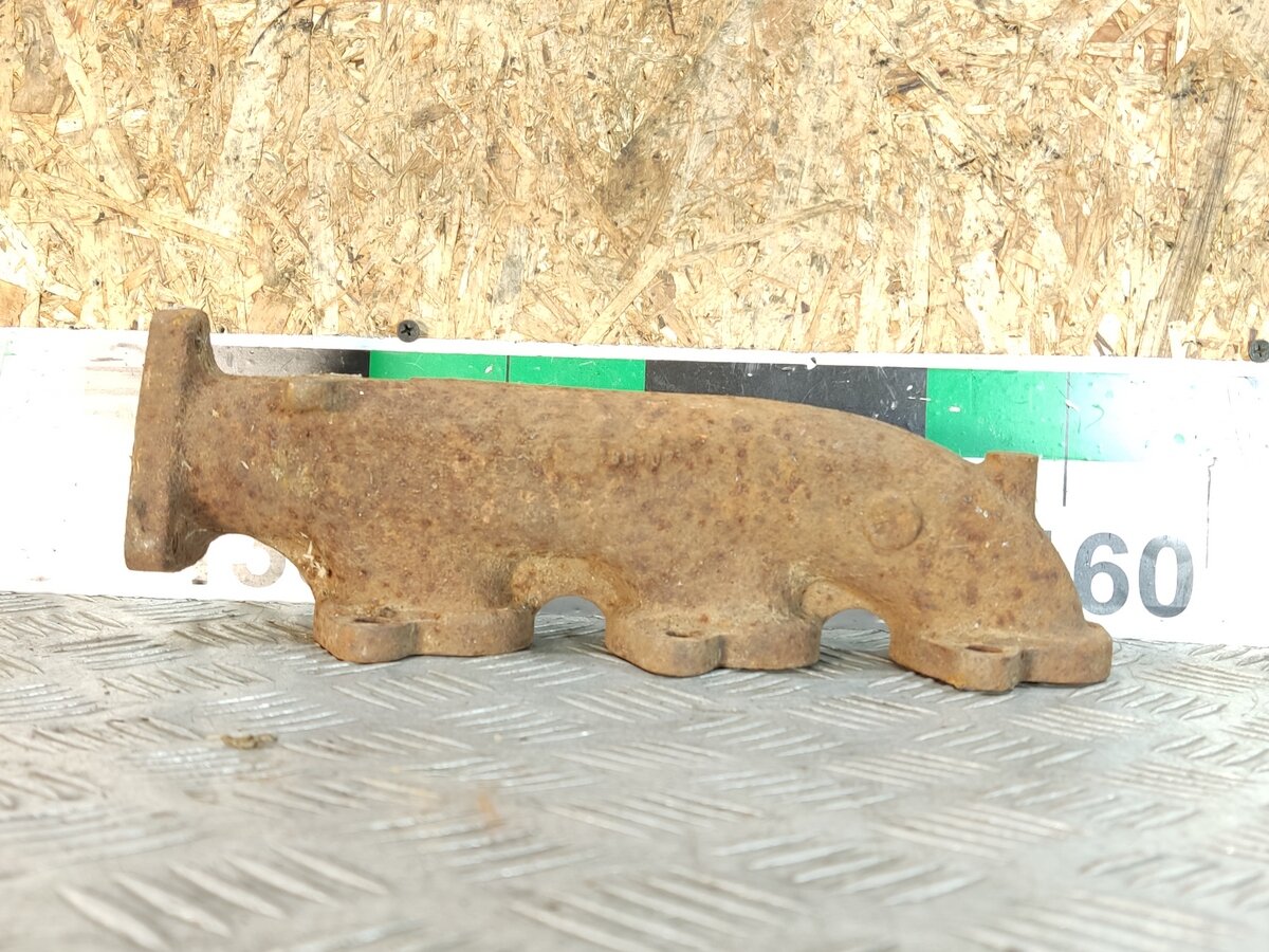 Коллектор выпускной левый AUDI Q7 2005 2015 059253033P