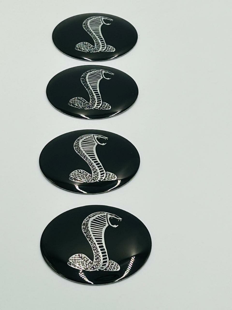 Наклейки на колесные диски Змея Алюминий 65мм