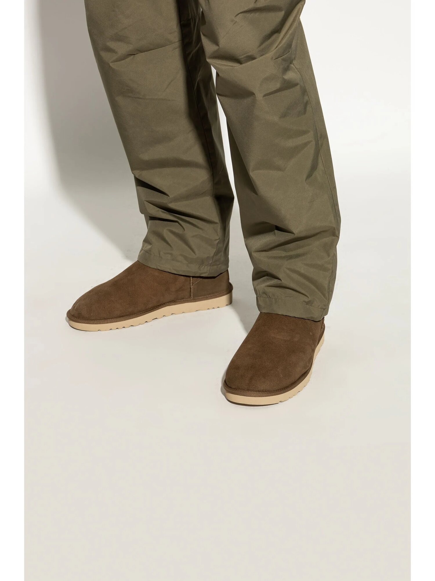 Ботинки UGG Classic Mini, размер 8 US — фото 1