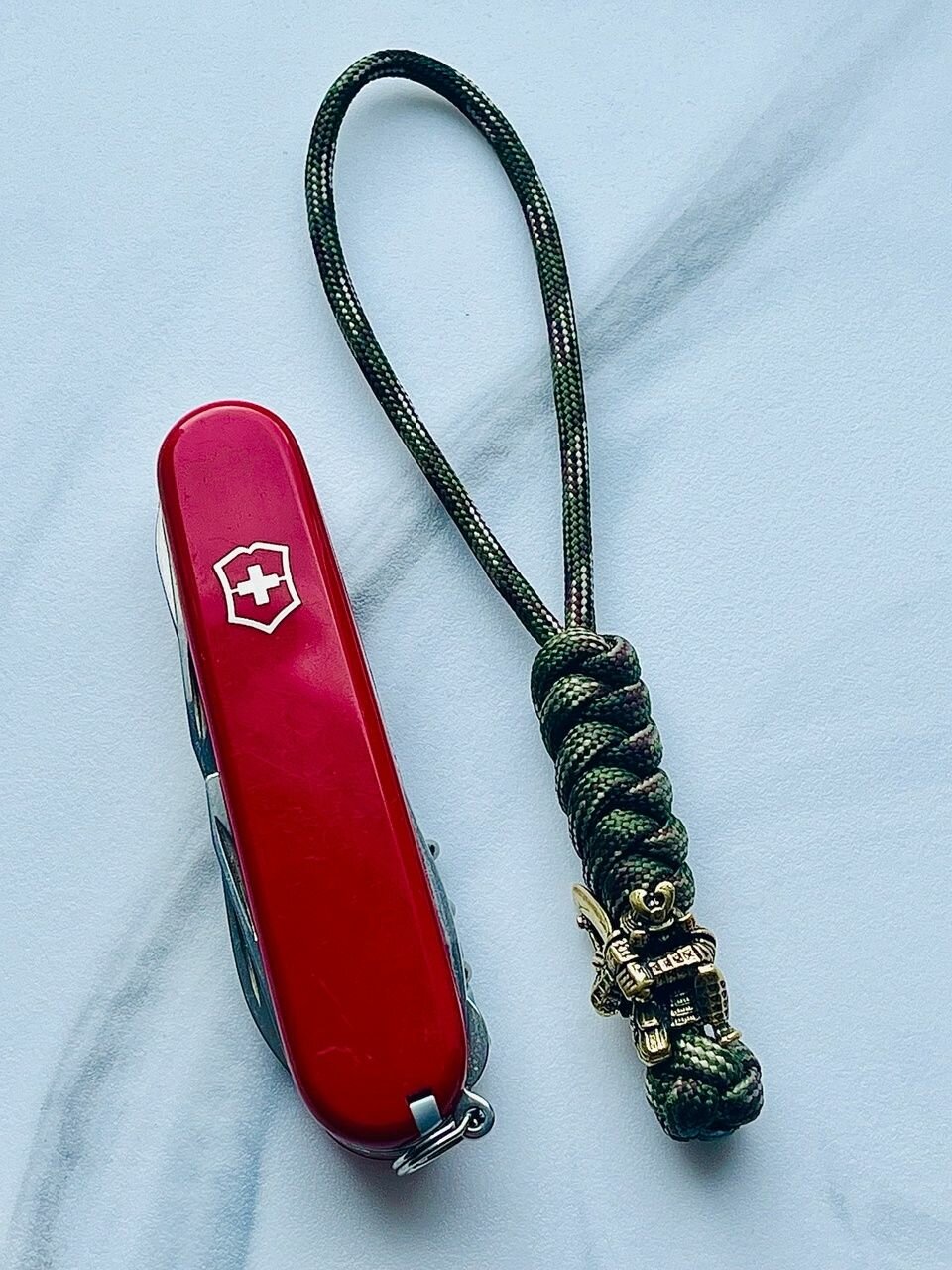 Темляк для ножа