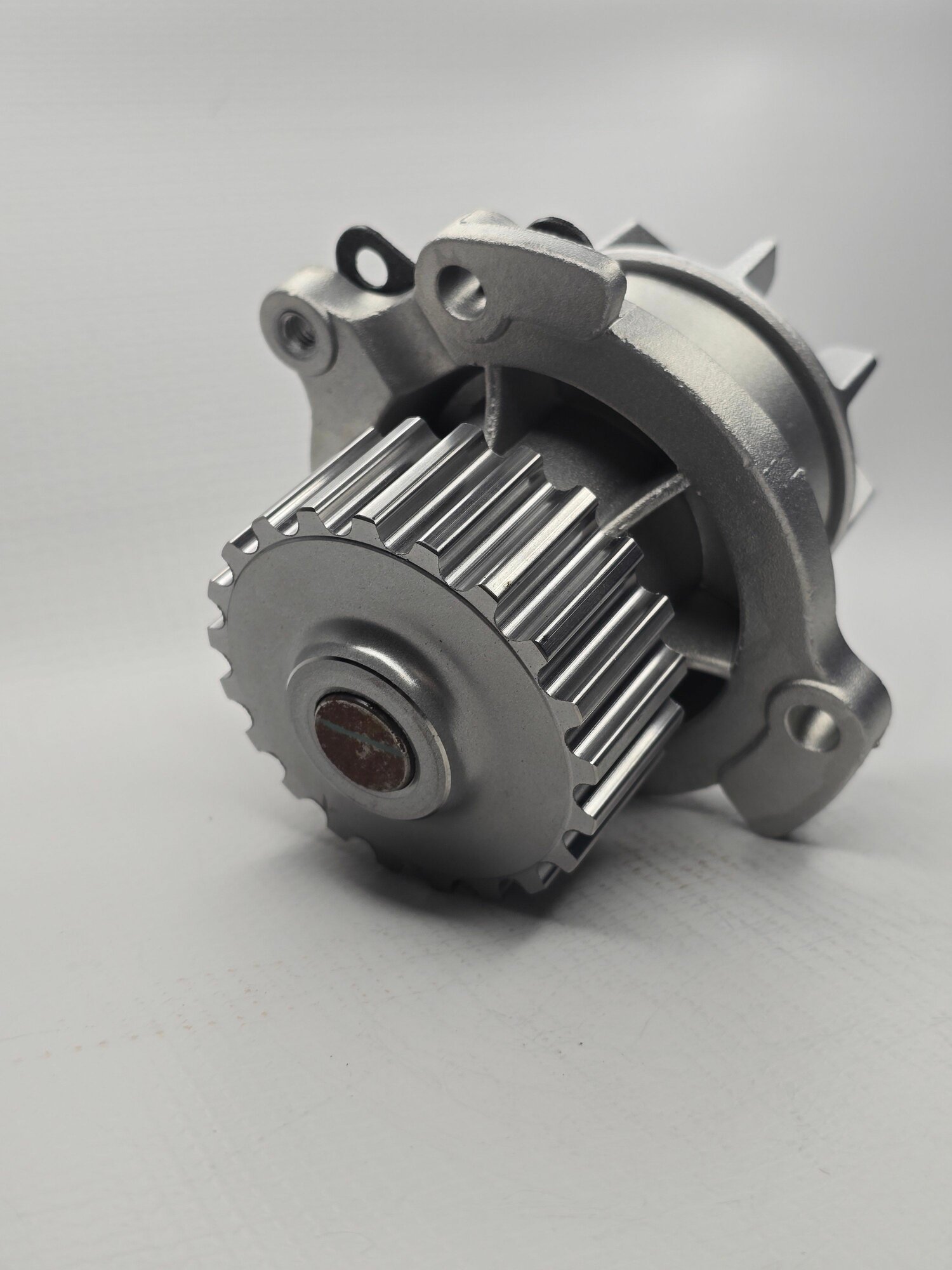 Насос водяной 21114-1307010 для ВАЗ 2110-12/Samara/Калина 8v