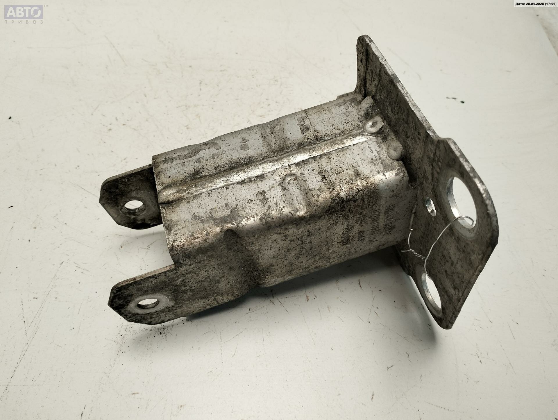 Кронштейн крепления Renault Scenic 2 (2003-2009)