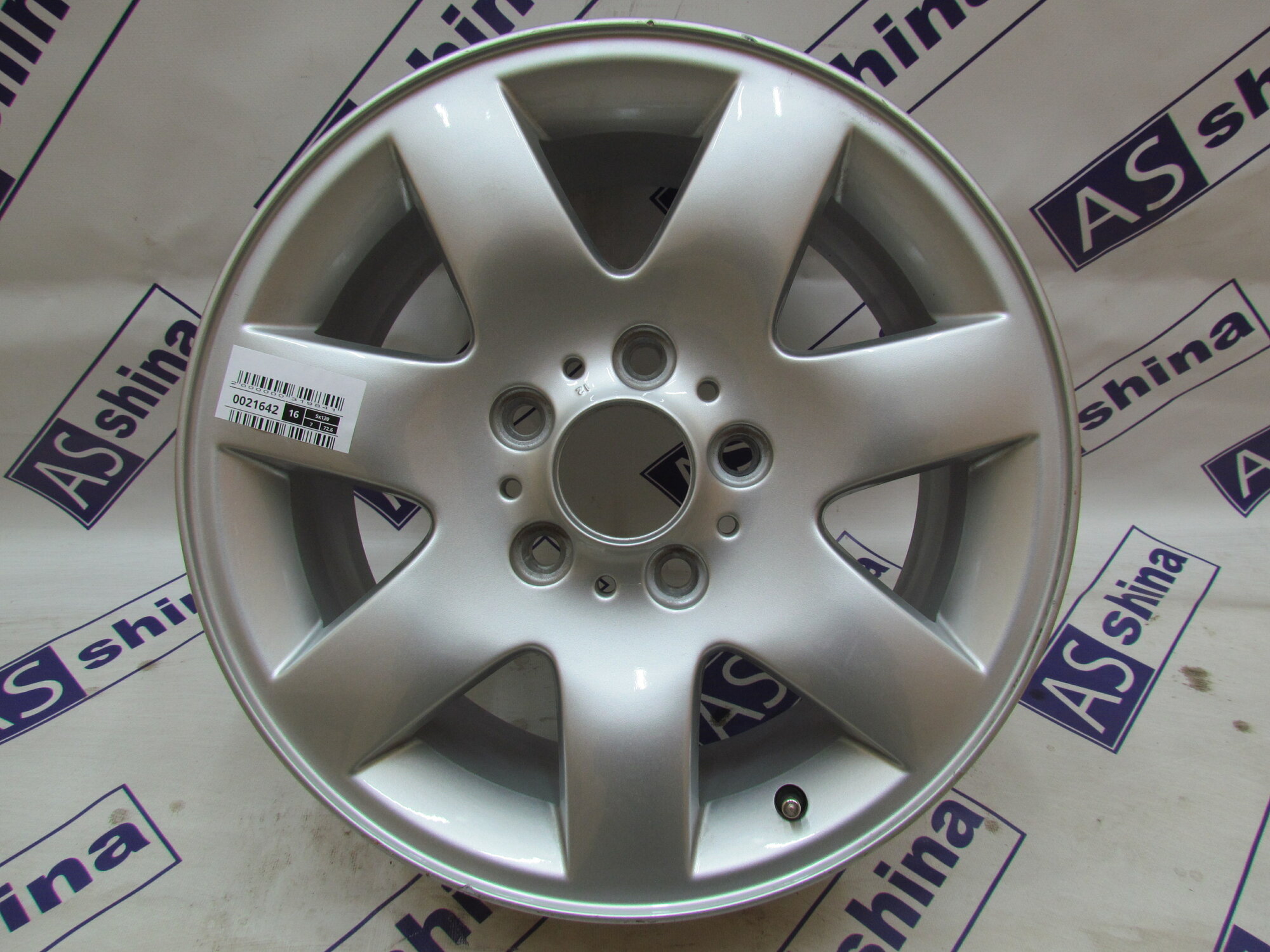 Колесный диск BMW R16 7J ET17 5*120 DIA72.6 (оригинал) 0021642