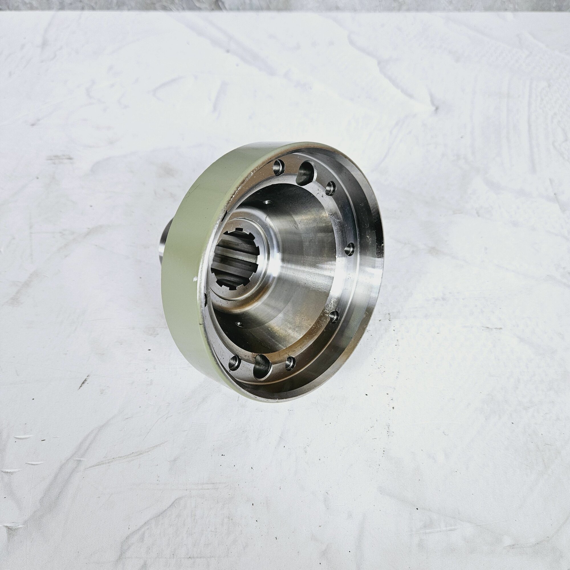 Фланец раздаточной коробки Ренивал для Соболь, Газель 4х4 полный привод (8 болтов)