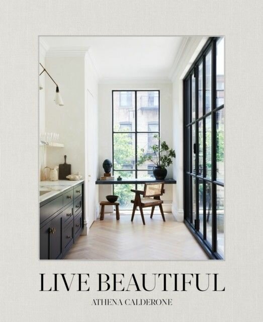 Книга "Live Beautiful" Athena Calderone издательства Abrams, 226 стр — фото 1