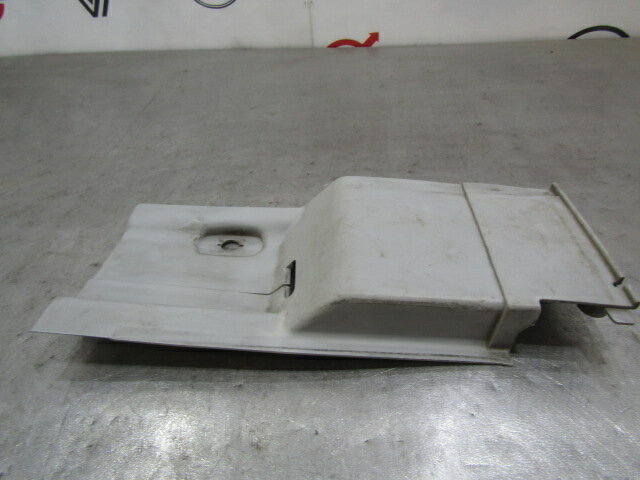 Накладка под ремень справа MAN TGS, TGA, TGM, TGL