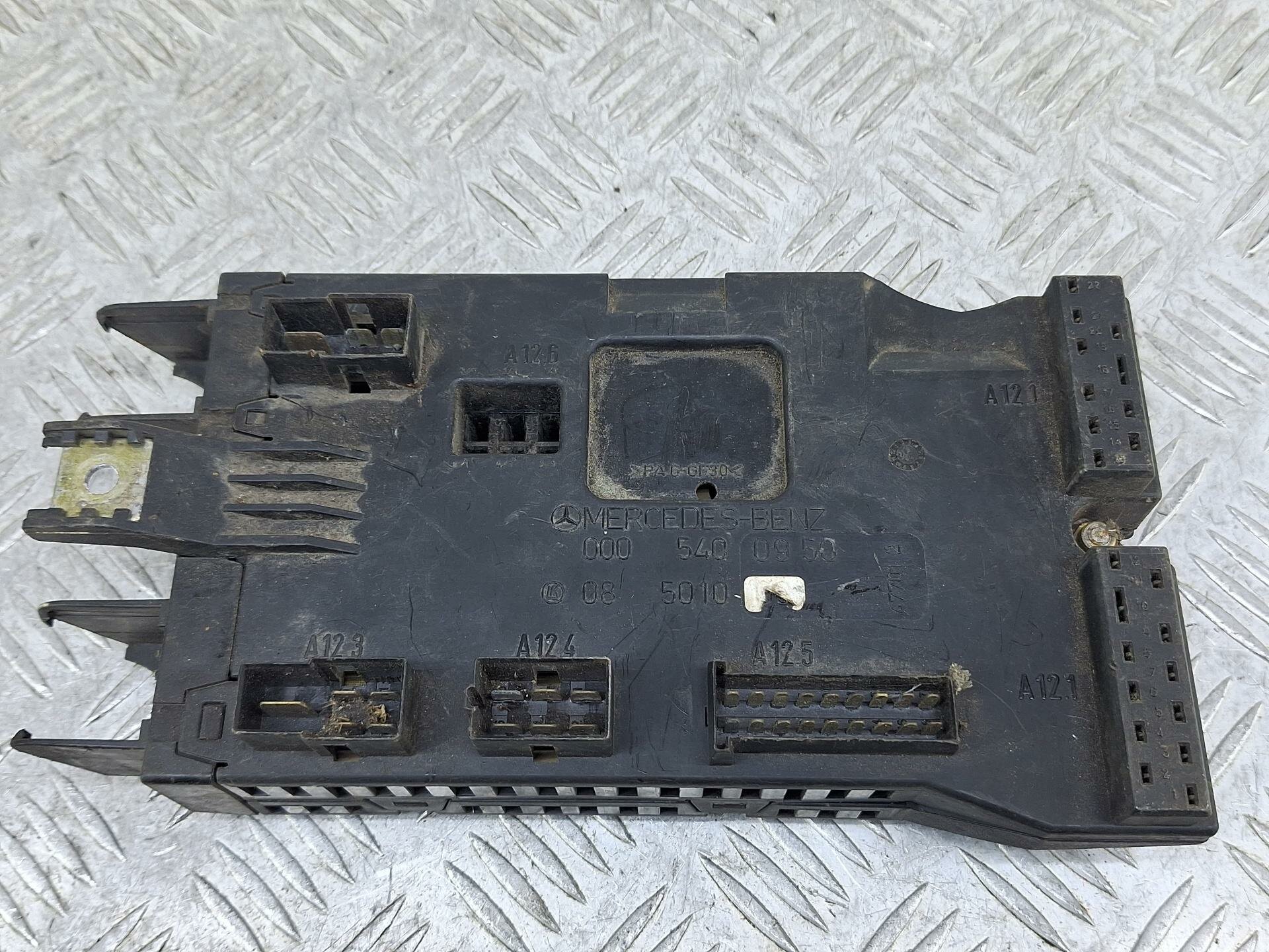 Блок предохранителей Mercedes-Benz Vito W638 (1996 - 2003) 0005400950