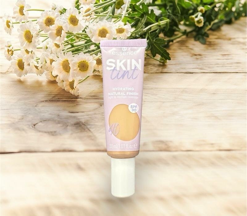 Основа тональная ESSENCE SKIN TINT, SPF 30, тон 10, увлажняющая