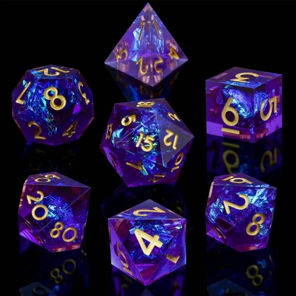 Кубики днд острые, набор из 7 дайсов для Dungeons & Dragons, прозрачные фиолетовые с золотыми цифрами