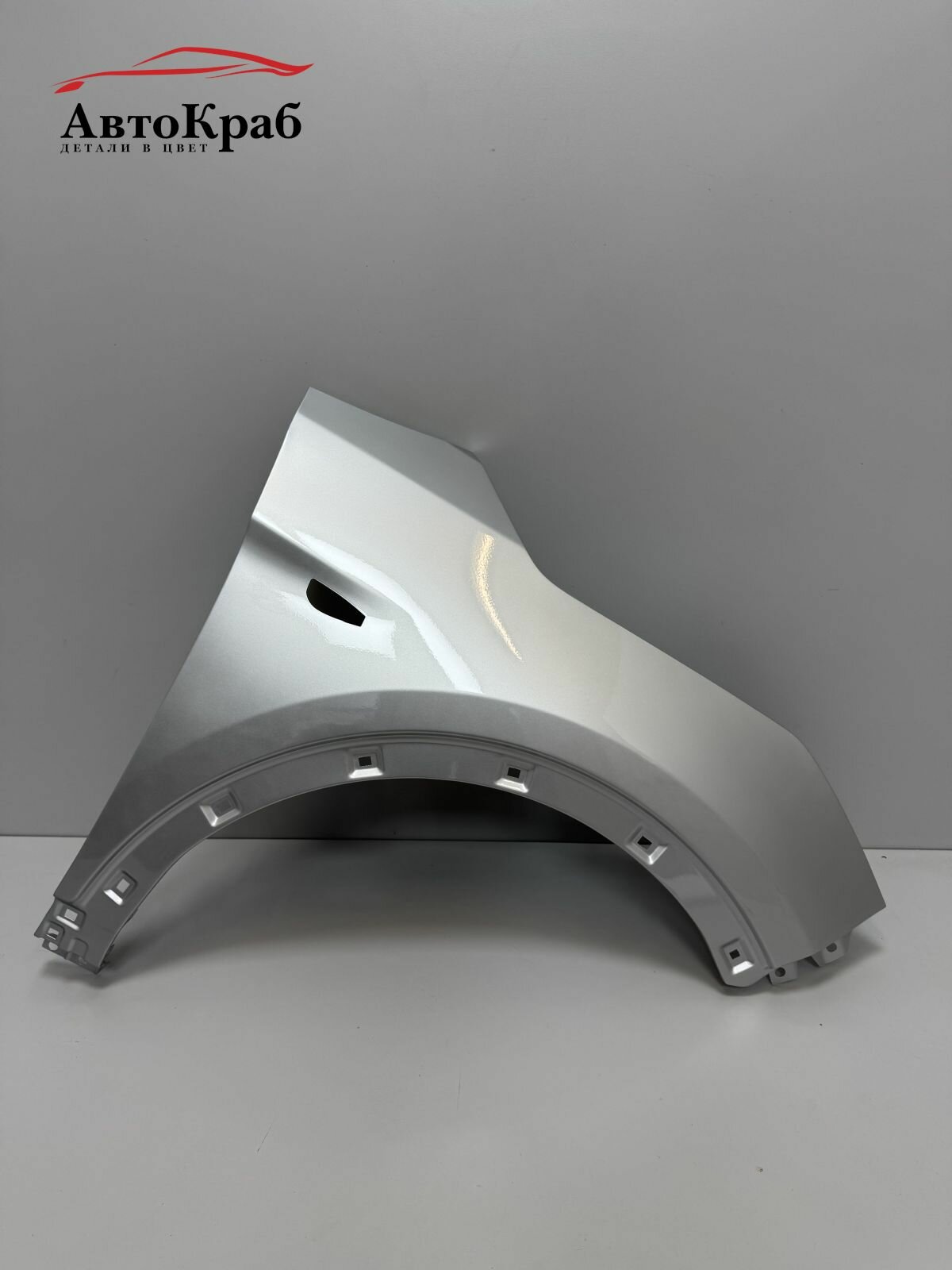 Крыло переднее правое под повторитель в цвет для Хендай Крета 2015 - 2020 г. RHM - серебристый