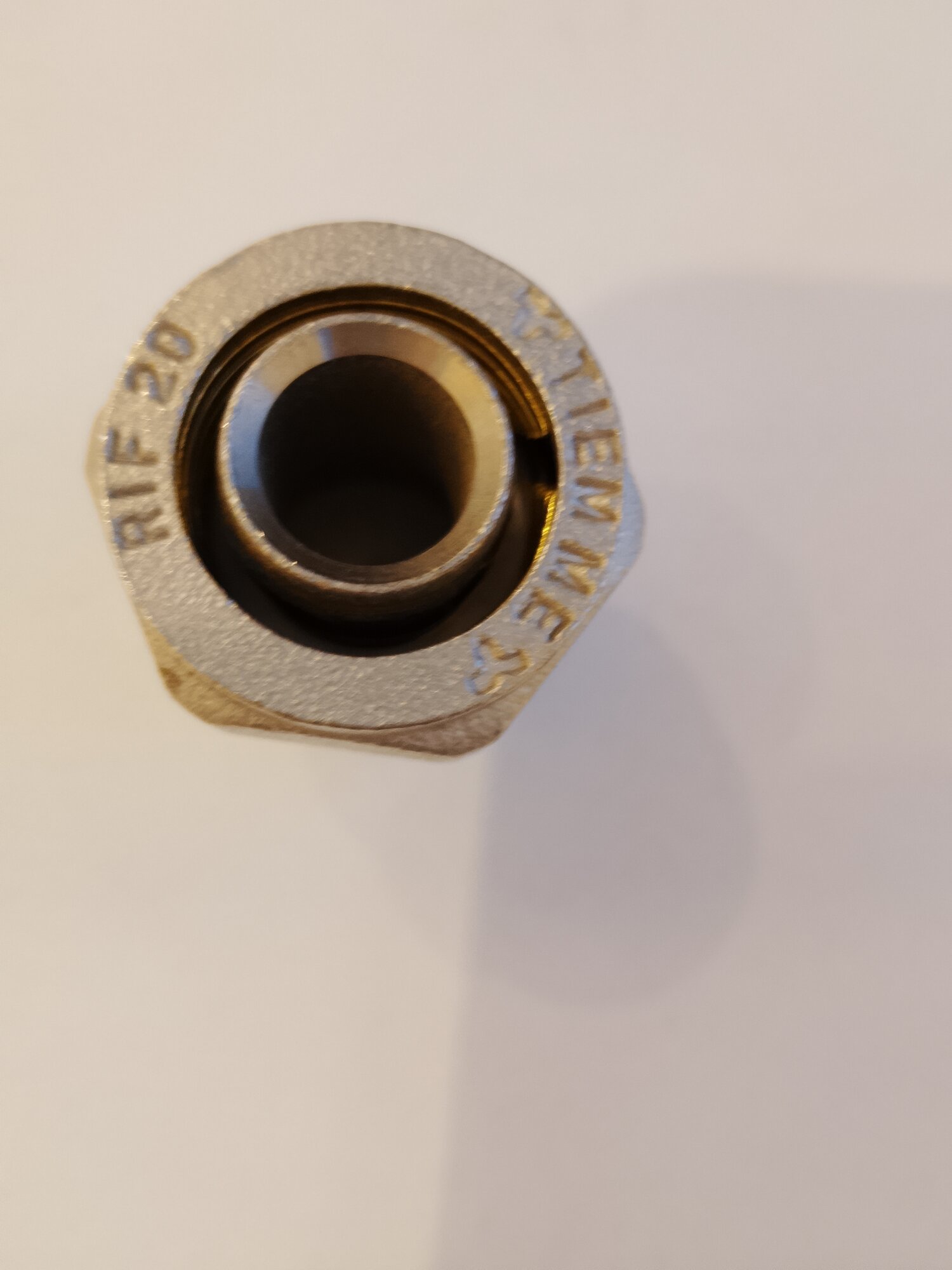 Муфта - цанга диам.20 на 3/4 наружн, хром. TIEMME