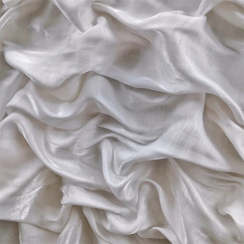 Мерсеризованная атласная ткань градиентный цвет для пошива Белый, 15