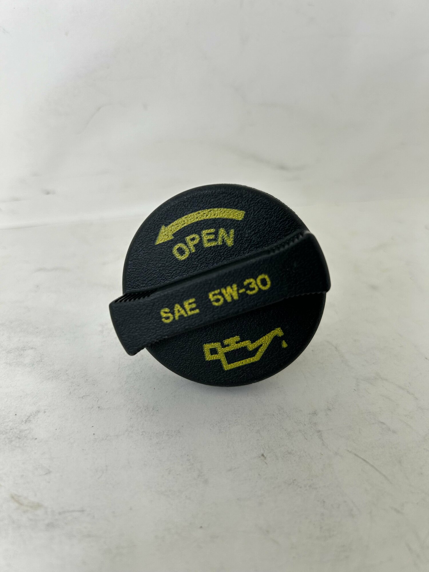 Крышка маслозаливной горловины Changan CS35; CS75