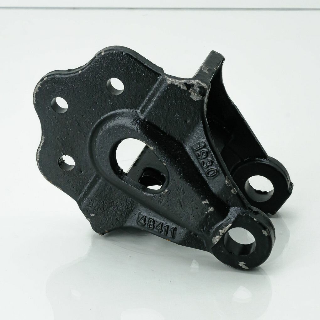 Кронштейн передней рессоры передний HINO RANGER, вид 2, ZEVS