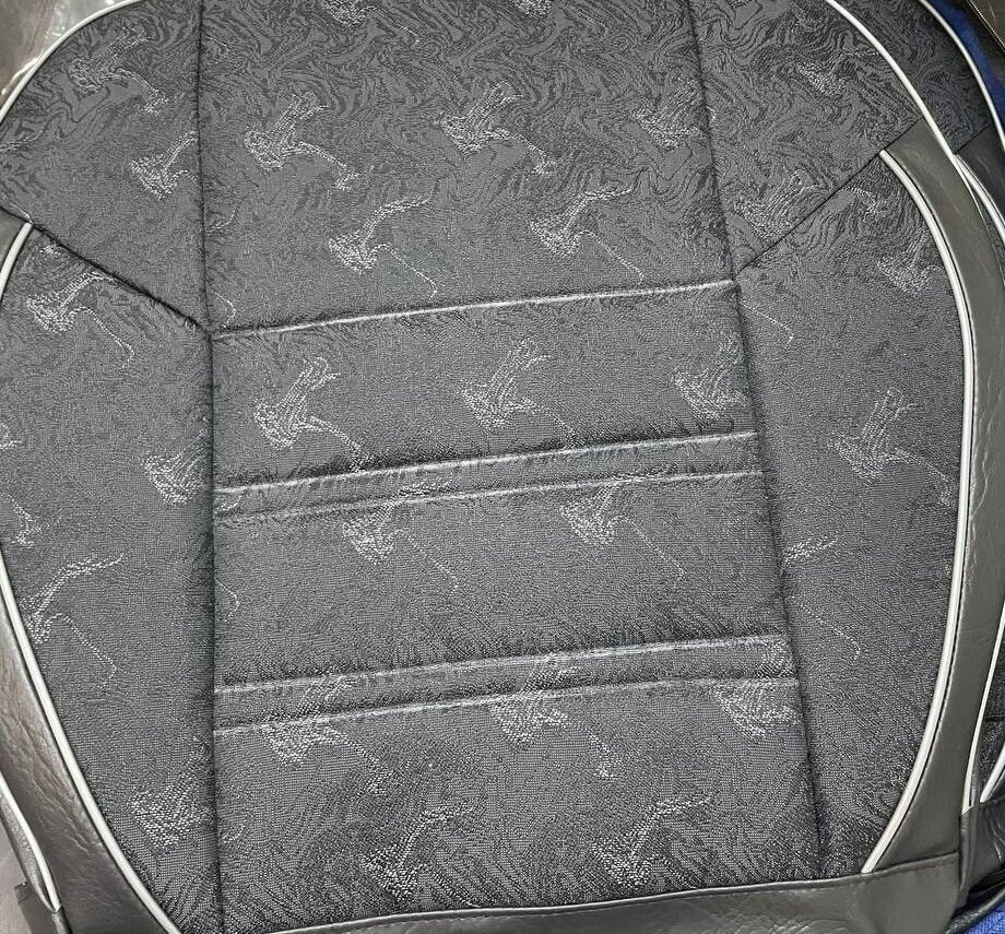 Чехлы в машину для Mazda 6 II 2007-2013 г. - седан 2/3 черный экокожа черно-серый жаккард "Экстрим" ЭЛиС