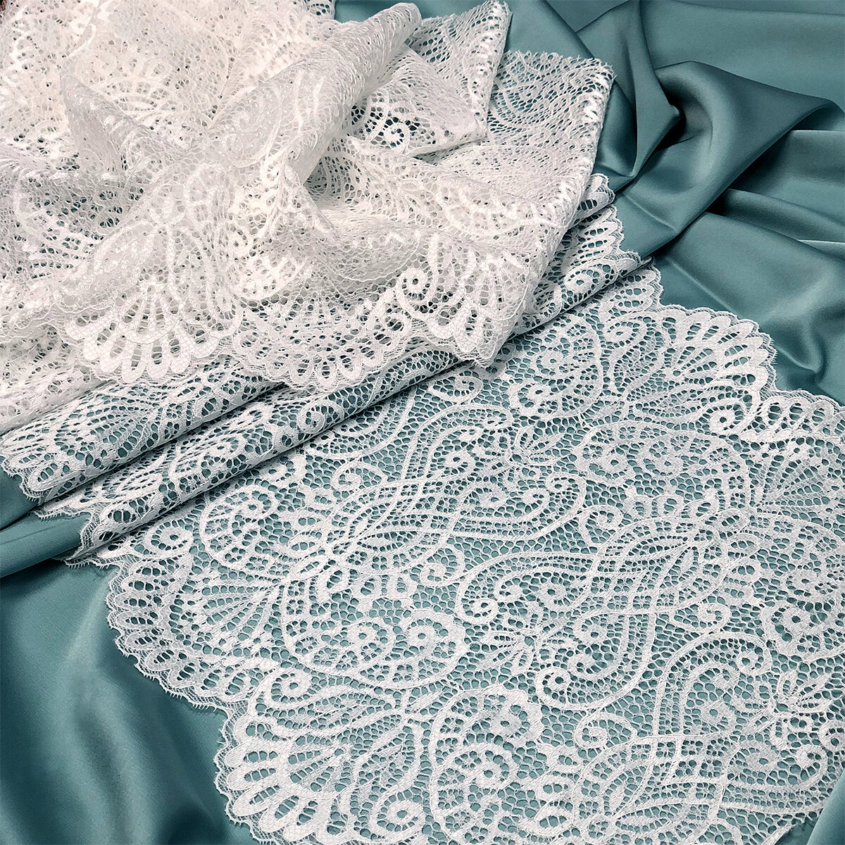 Кружево-стрейч KRUZHEVO арт. TBY.40992 шир.240мм цв.001 белый уп.3м