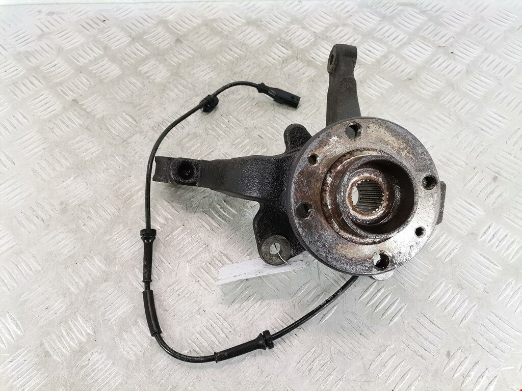 Ступица (кулак цапфа) передняя левая Renault Kangoo 2 (W/FW) 8200778636 арт. 1726593