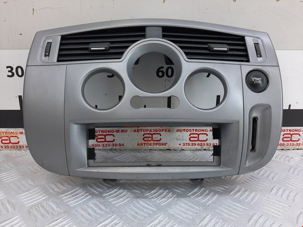 Дефлектор обдува салона Renault Scenic 2 8200140721 арт. 711578