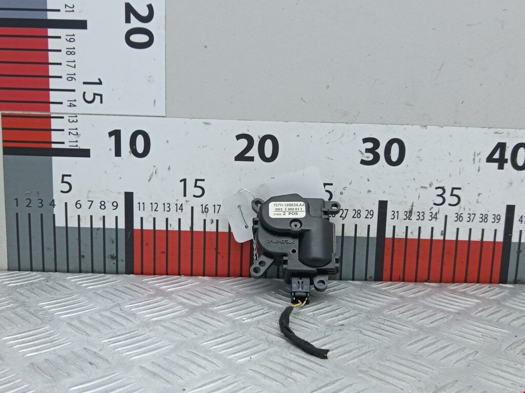 Сервопривод (электропривод моторчик привода) заслонки печки Ford Mondeo 3 1S7H19E616AA арт. 2099854